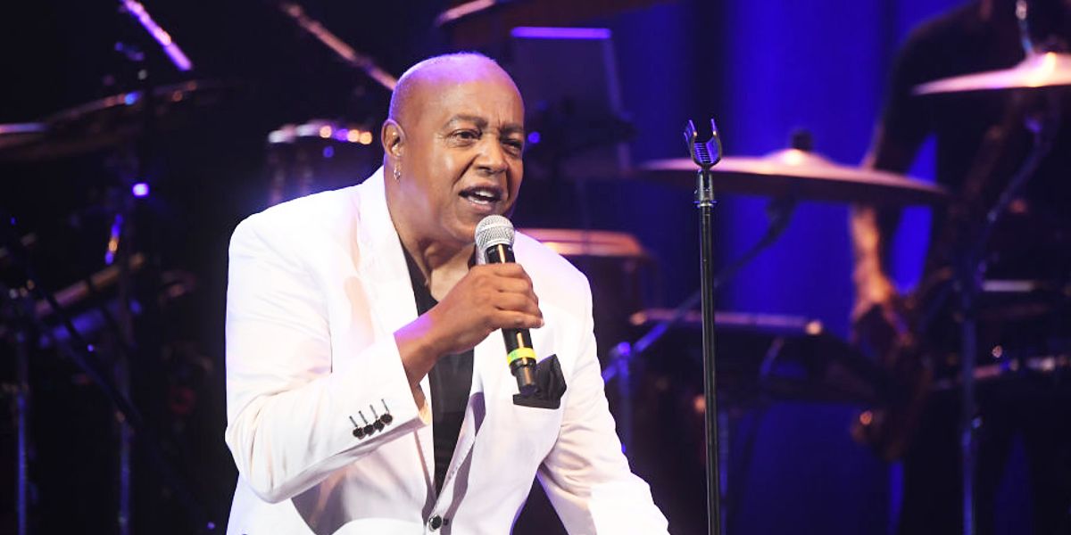 Peabo Bryson, 75, Receiving Medical Treatment Amid Ongoing Tour — Details