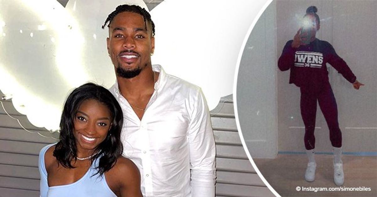 Simone Biles Poses in Mirror Selfie Proudly Rocking Sweater with ...
