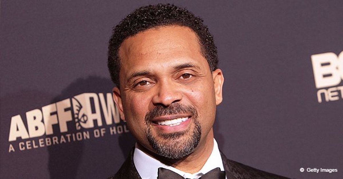 Mike Epps Poses Next to a Lavish White Car with a Tennis Racquet in a ...