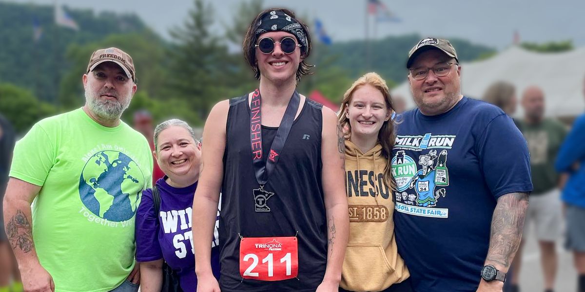 Dad of Missing Hiker Austin King, 22, Shares His Son's Eerie Last Note: Details