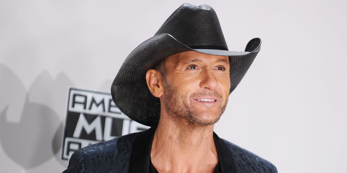 Tim McGraw's New Look at 58 Stuns Fans — Photos