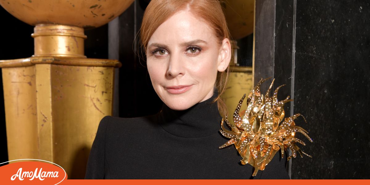 Sarah Rafferty Displays ‘Majestically Shaped’ Legs in Black Outfit ...