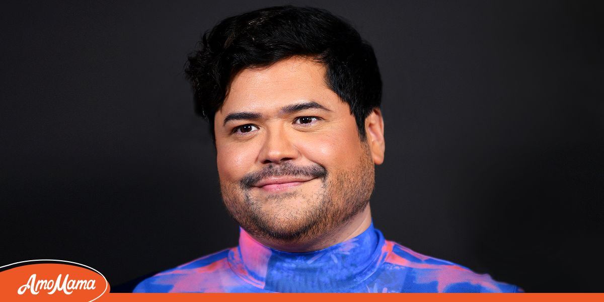 Does Harvey Guillen Have a Wife or Husband? Inside the Queer Star's ... Does Harvey Guillen Have a Wife or Husband? Inside the Queer Star's ...