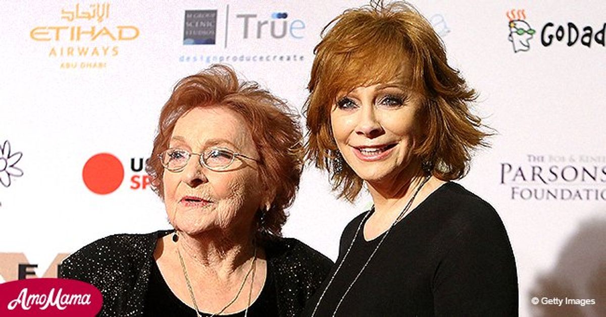 Reba McEntire's Fans Shower Her with Support after Her Beloved Mother ...