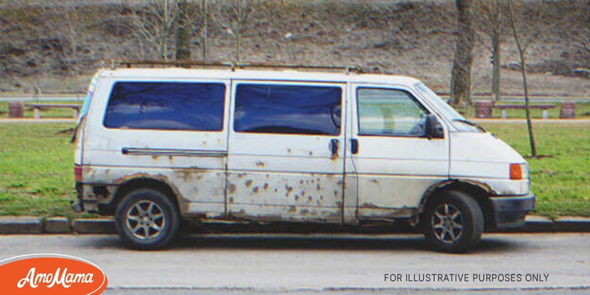 Terrified Mom Sees Her Teenage Daughter Get into a Rusty Old Van and ...
