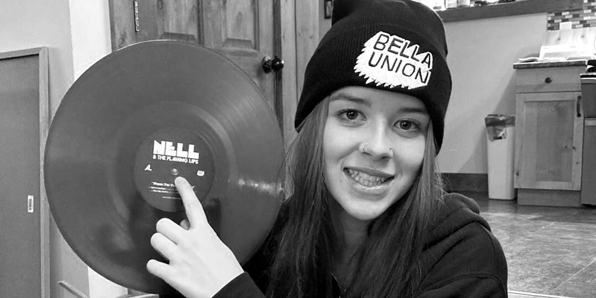 Rising Music Star Nell Smith, Known for Collaborating with The Flaming ...