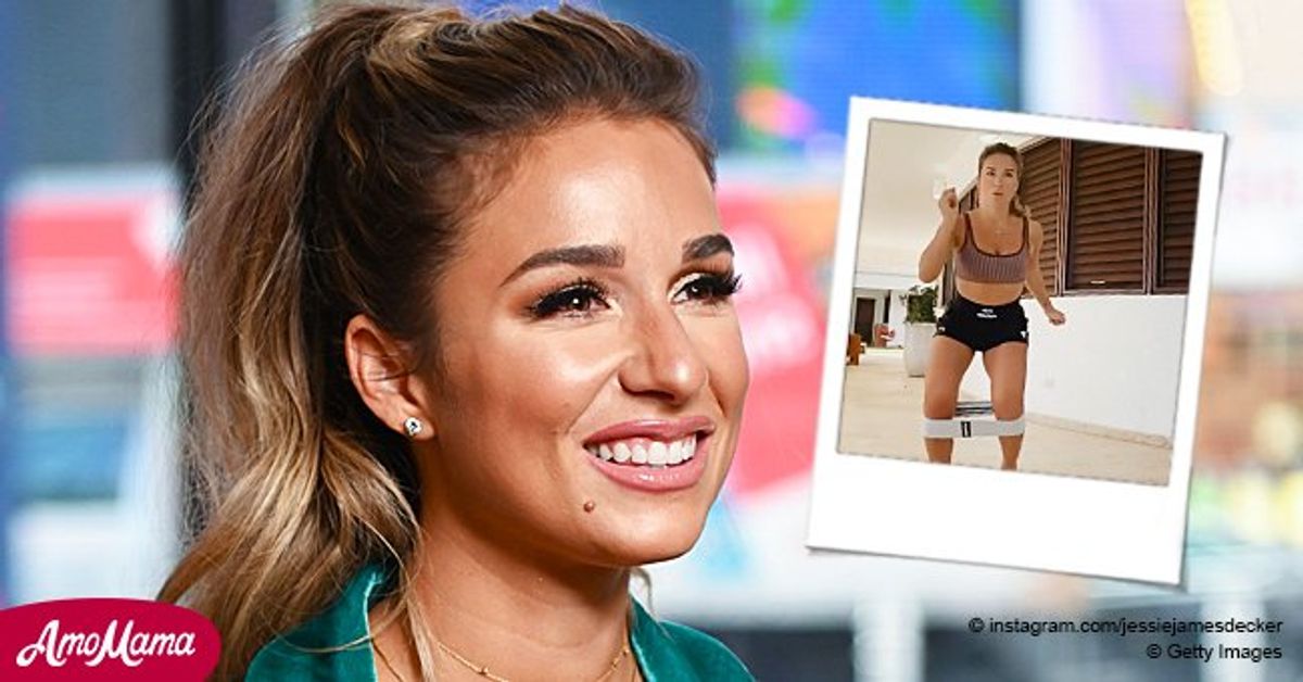 Jessie James Decker Shows Off Her Stunning Shape In A Home Workout Video