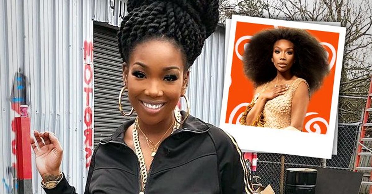 Singer Brandy Stuns in a Golden Dress While Rocking Her Natural Hair in ...