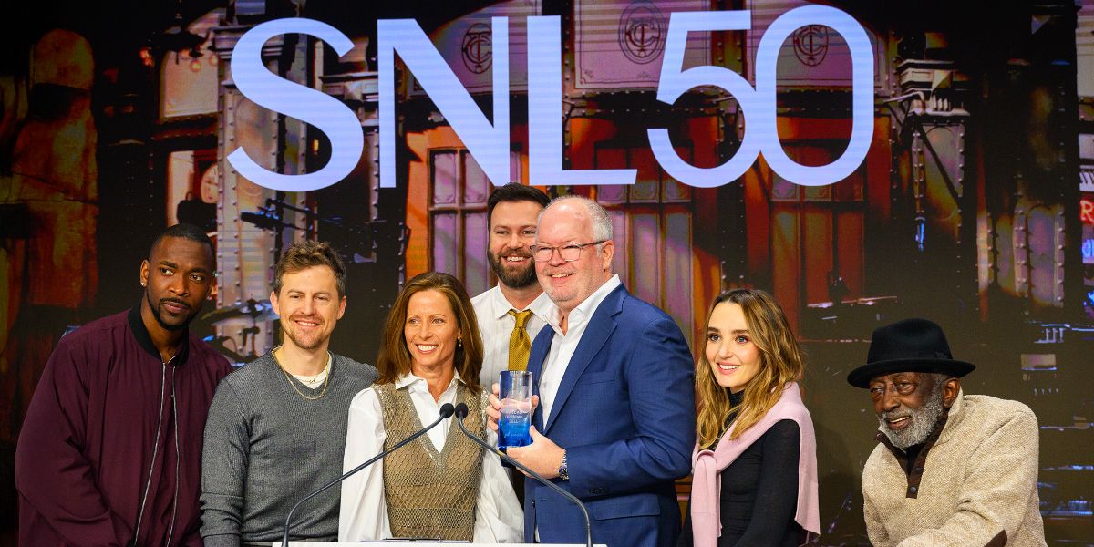 SNL 50th Anniversary Show – See Photos of the Most Iconic Outfits