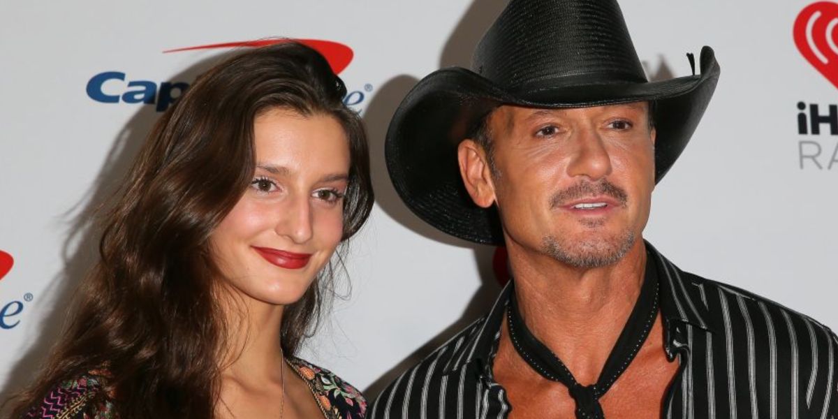 Tim McGraw's Daughter, Audrey, Poses Topless in Sultry Pics That ...