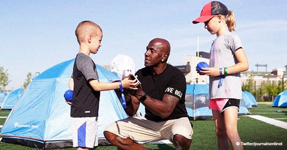 Ex NFL Star Donald Driver Visits Child Cancer Patients at Lambeau Field ...