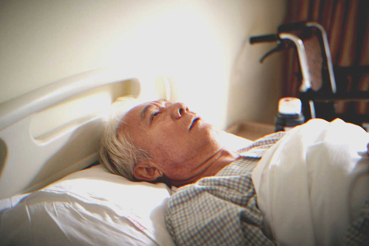 Daughter Asks Doctor to Turn Her Dad’s Life Support Off, 'I Knew It ...