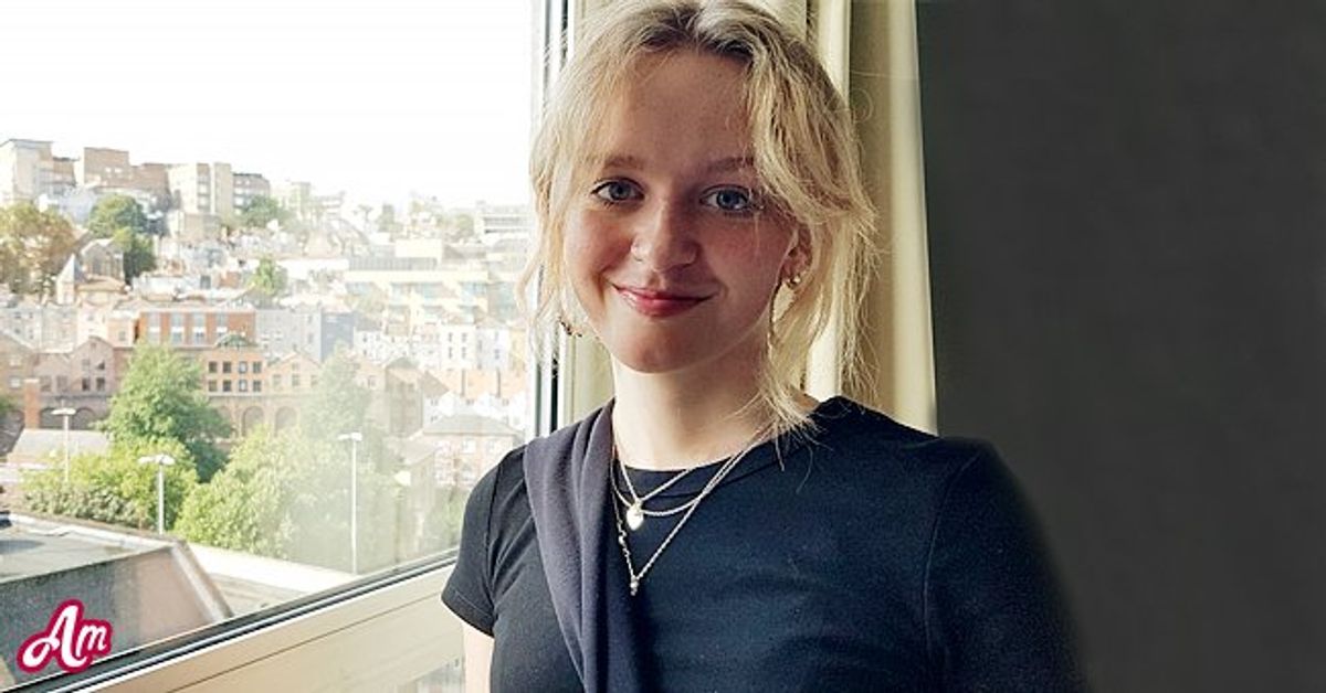 Viral Tweet Reconnects Nurse with Childhood Cancer Survivor Whose Life ...