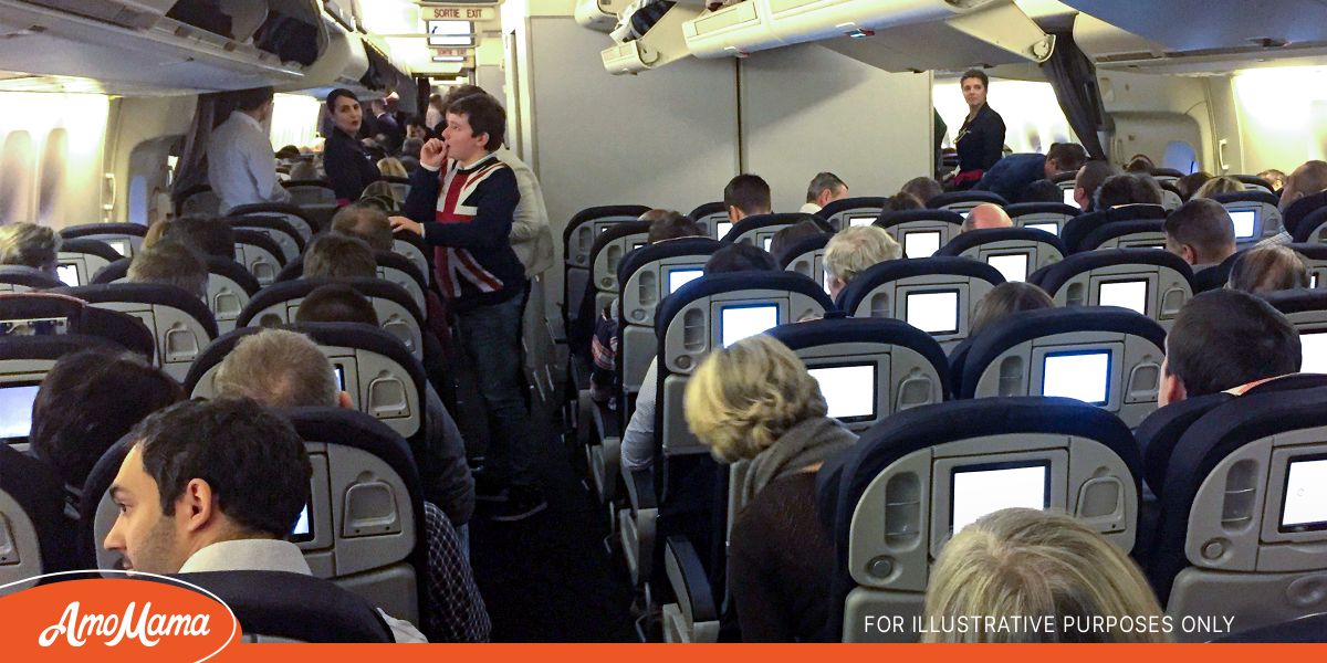 Passenger Dies Next to Woman Who Gets Confused by Staff’s Actions ...