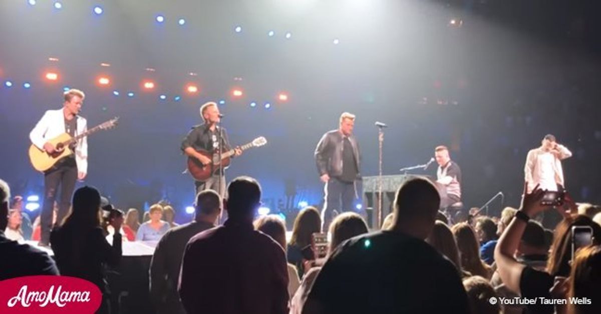 Country superstars joined a Christian band to praise Jesus in front of ...