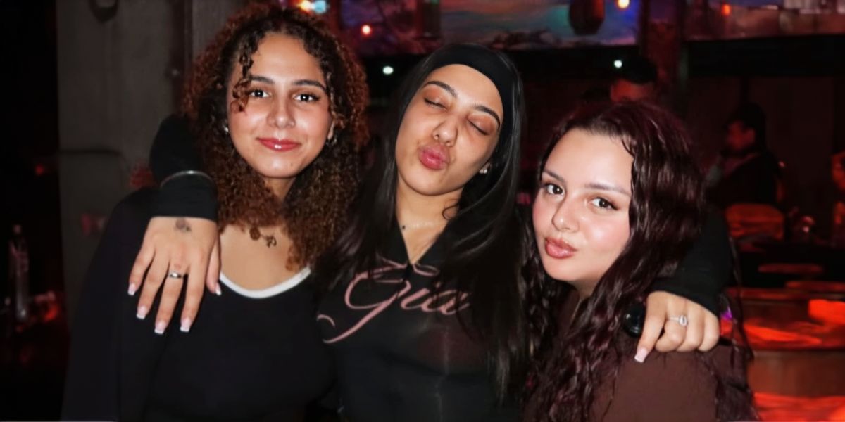 Three Young American Women Found Dead in Hotel Room at Beach Resort ...