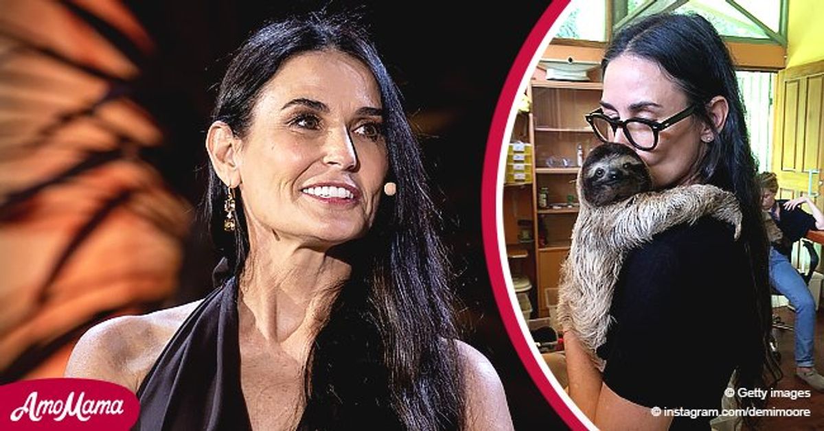 Demi Moore Defies Her Age Wearing Chic Glasses & a Black T-Shirt While ...