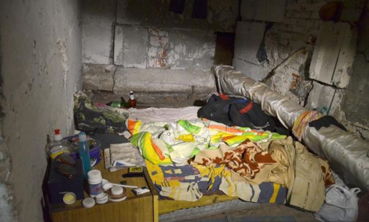 Man Finds 3 Kids in His Basement, Learns They Secretly Live There Alone ...