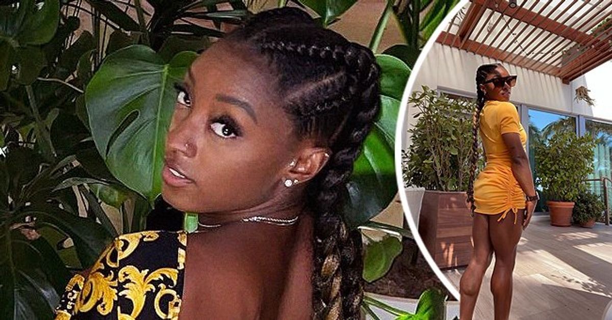 Simone Biles Flaunts Her Muscular Legs in a Stylish Mini Dress — Fans ...