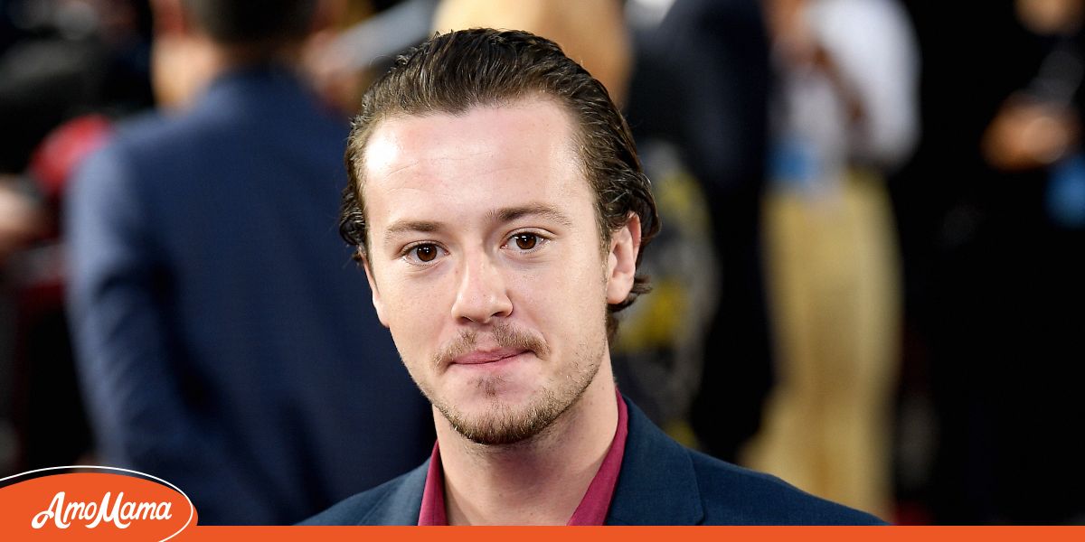 Joseph Quinn's Parents and Love Life Are Unknown Though the Actor ...