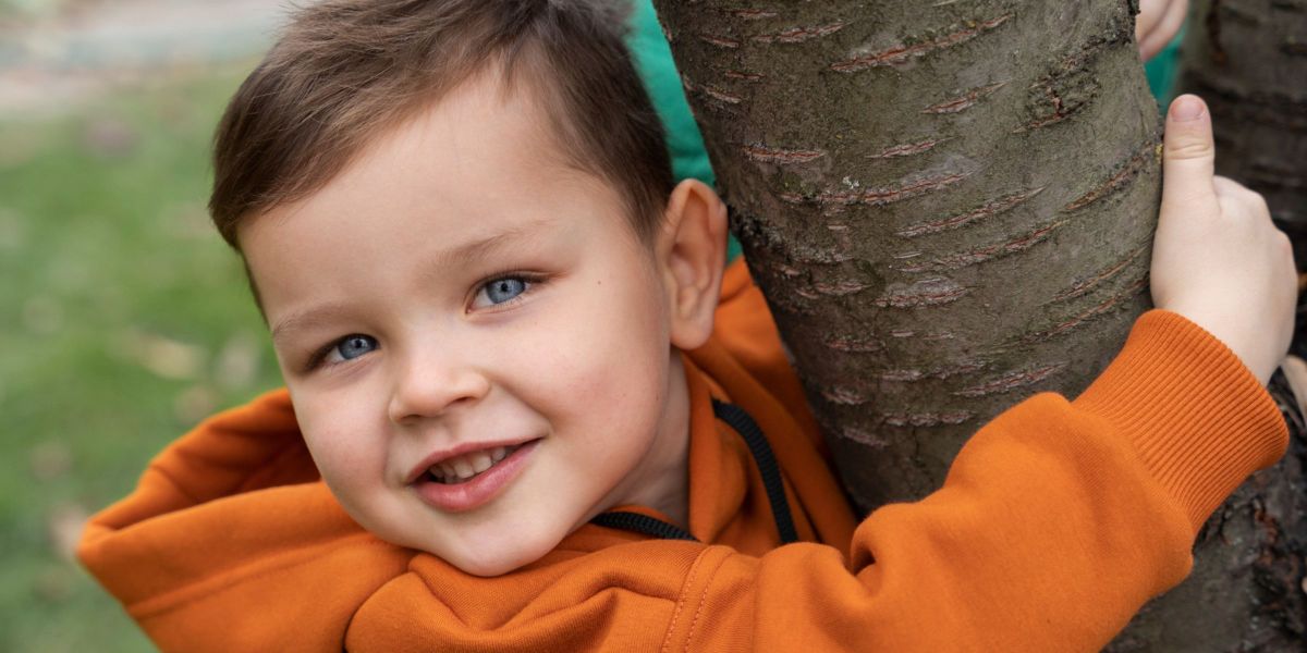 My 4-Year-Old Pointed at My Best Friend and Giggled, 'Dad's There' – I ...