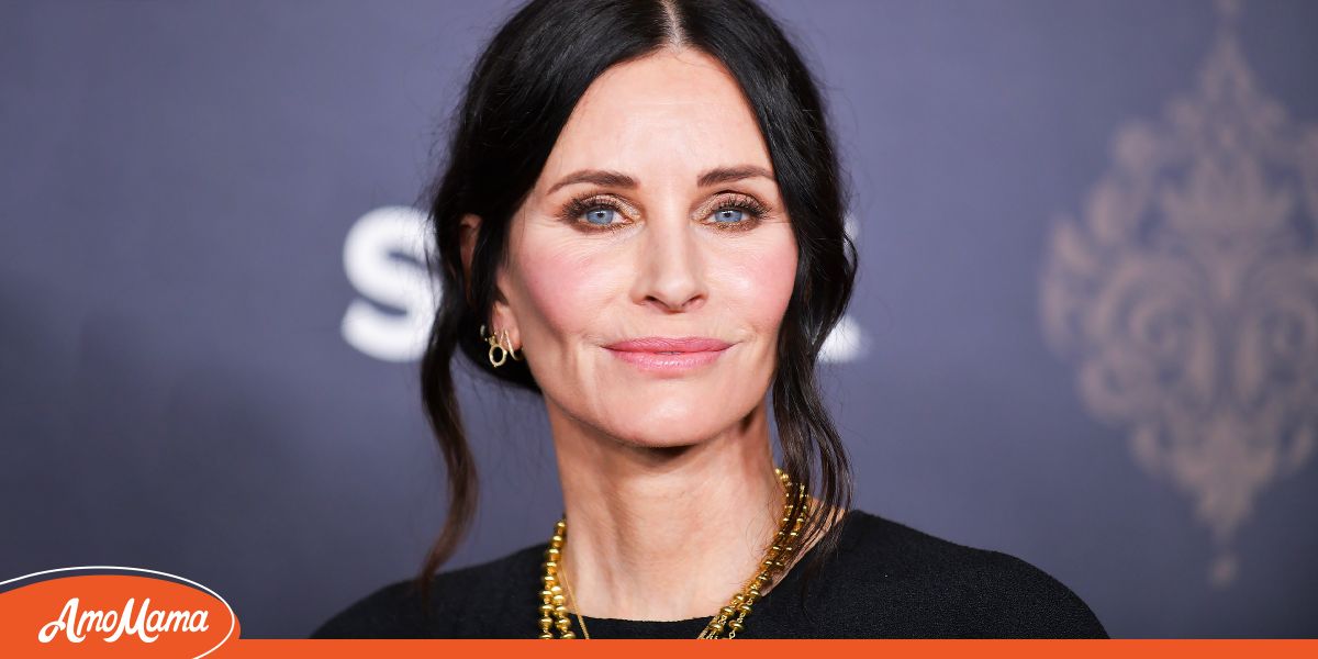 Courteney Cox, 59, Sparks Reactions about Her Body as She Poses in a ...