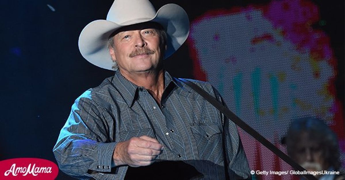 Alan Jackson’s daughters made rare public appearance with famous dad
