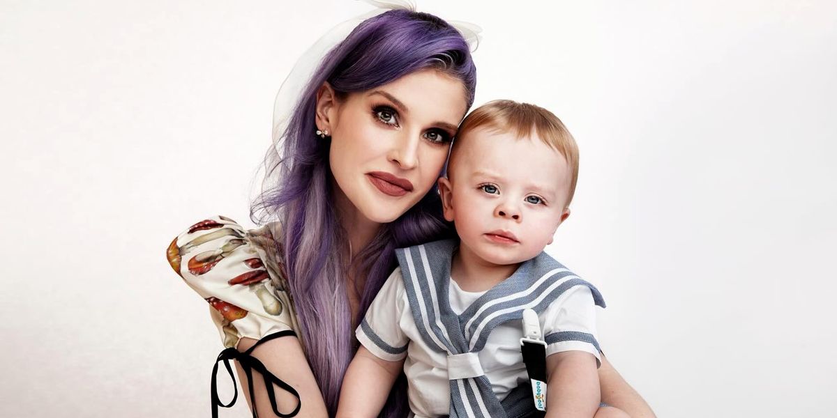 Users Blast Sid Wilson for Looking 'Creepy' at His Son's Second ...