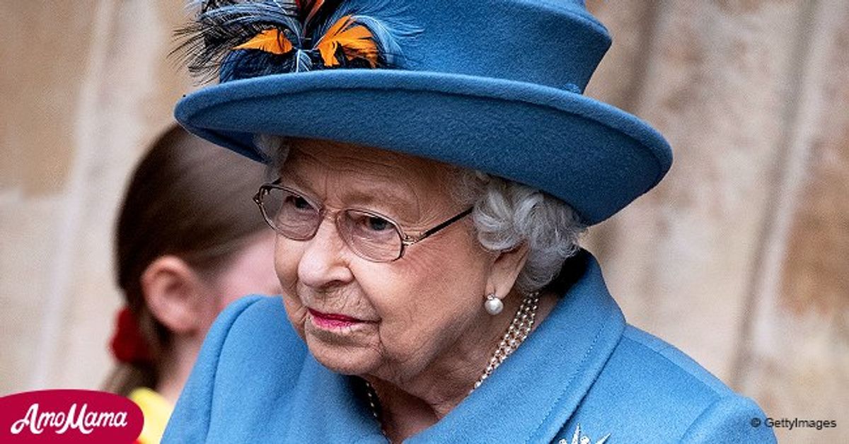Queen Elizabeth Opts for Bright Blue Outfit with Black Accents for Her ...