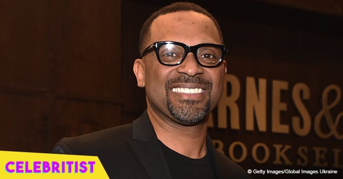 Mike Epps shares photo with grown up daughters during Father's Day ...