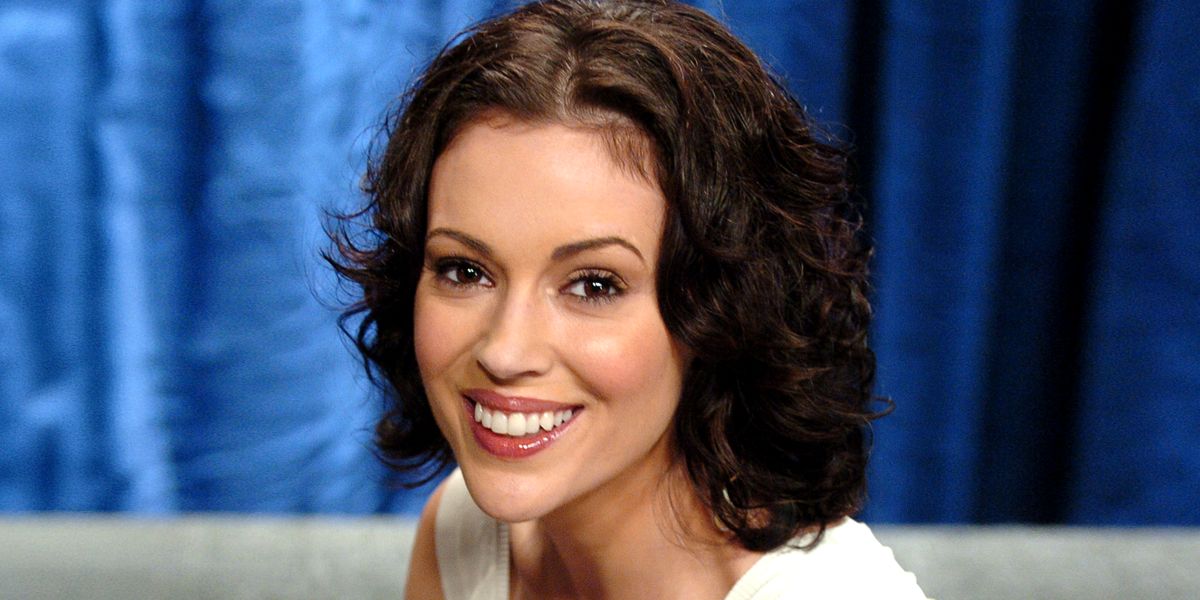 'No Filters': Alyssa Milano's Makeup-Free Selfie on Her 52nd Birthday ...