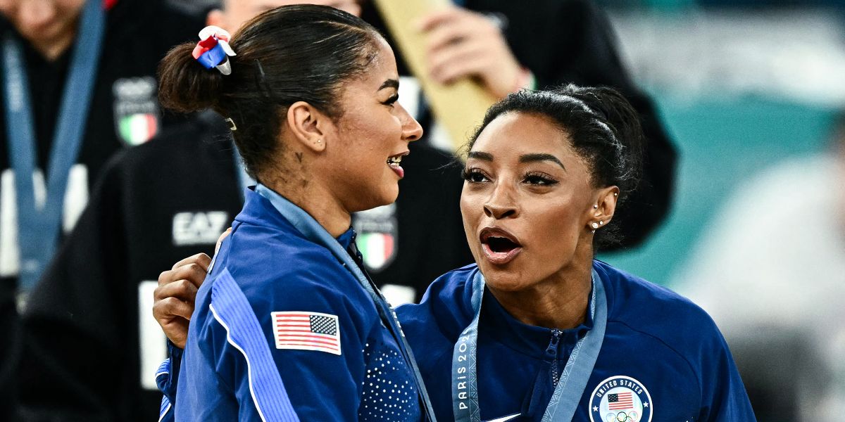 Why U S Gymnasts Simone Biles And Jordan Chiles Bowed To Their Rival