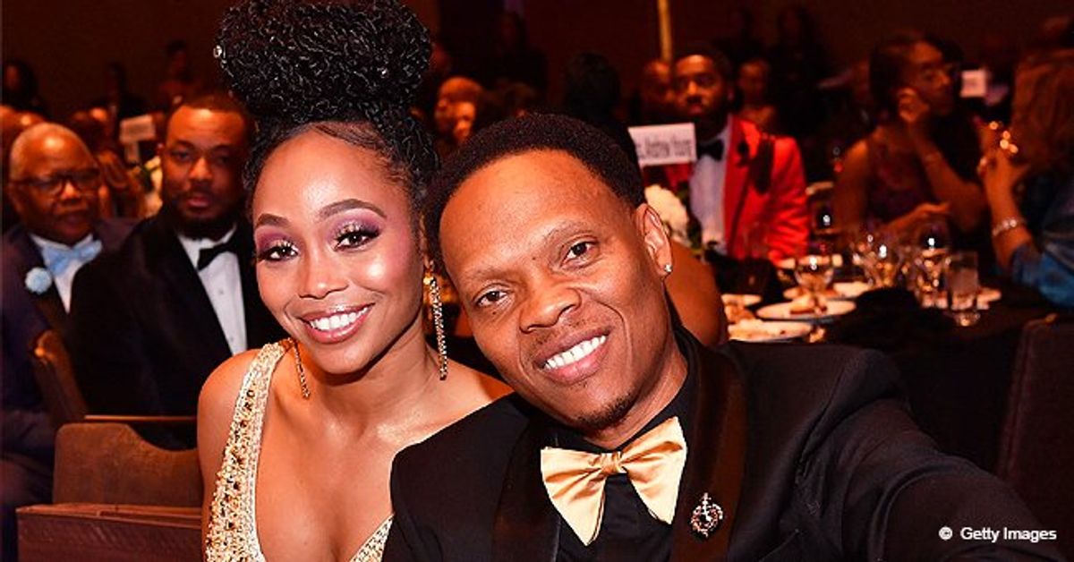 New Edition's Ronnie DeVoe and Wife Pose with Twin Sons in Matching ...