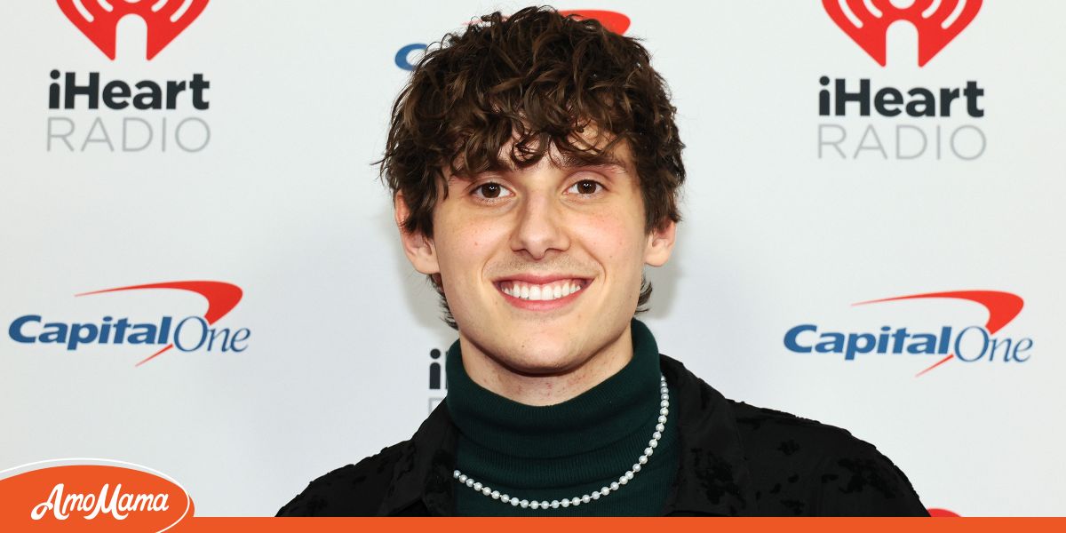 JVKE's Parents: A Pastor Father and Music Teacher Mother Who ...