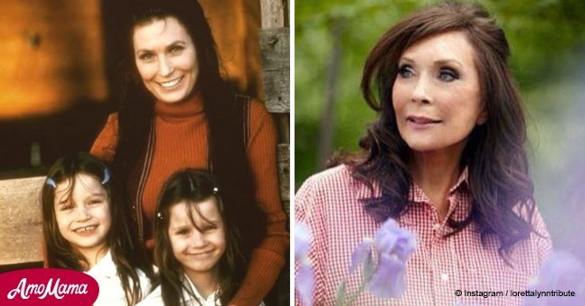 Loretta Lynn’s daughters give a charming performance of their hit song ...