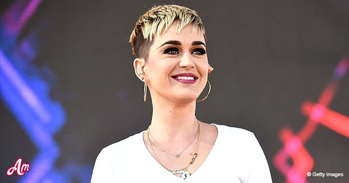 Katy Perry Carried Rose Quartz Crystals to Attract the Male — inside ...