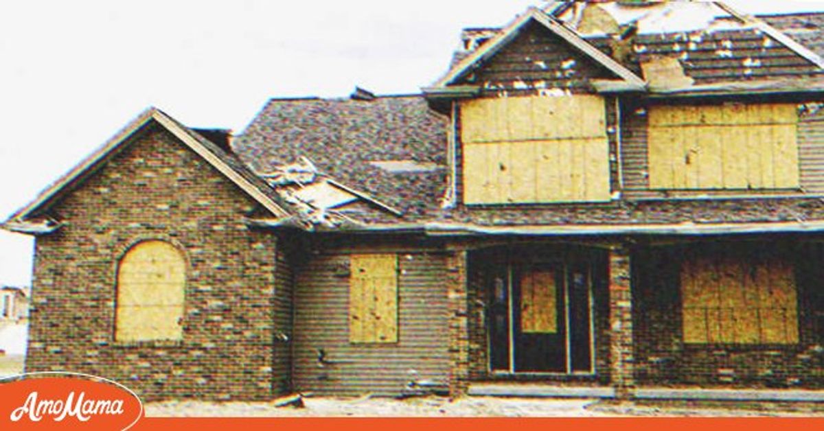 Boy Has Never Seen People Because His Mother Locked Him in the House ...