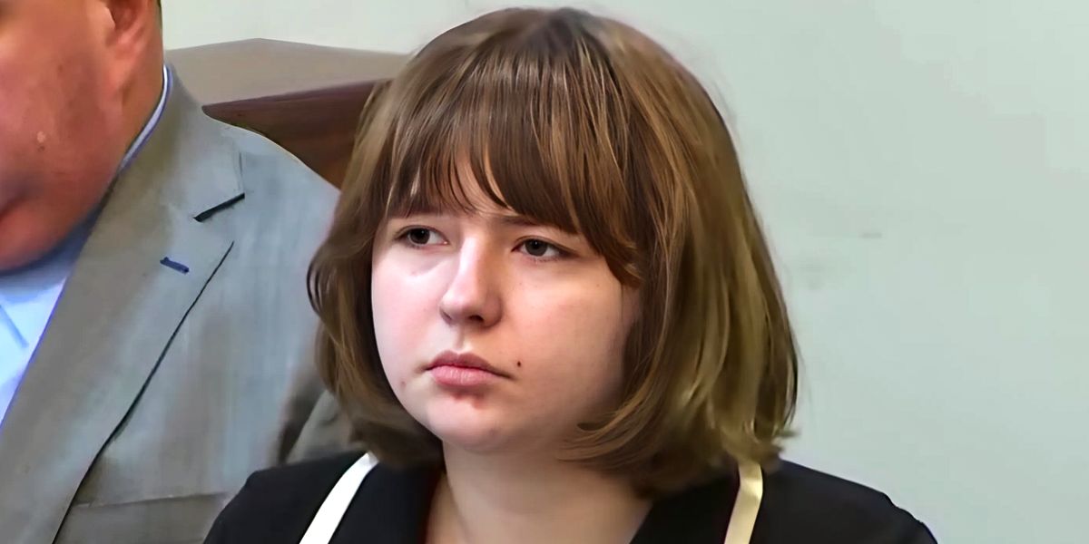 Teen Carly Gregg Allegedly Shot Her Mother Dead & Called Friend to the ...