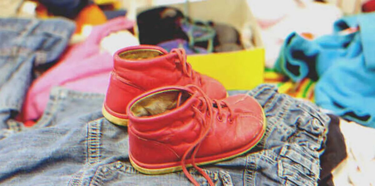 Poor Mom Buys Baby Shoes at Flea Market, Puts Them on Her Kid and Hears ...