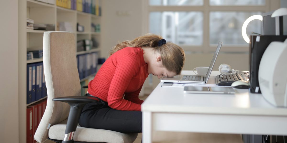 The Midday Slump Isn’t Just Age: Common Triggers and Easy Tweaks