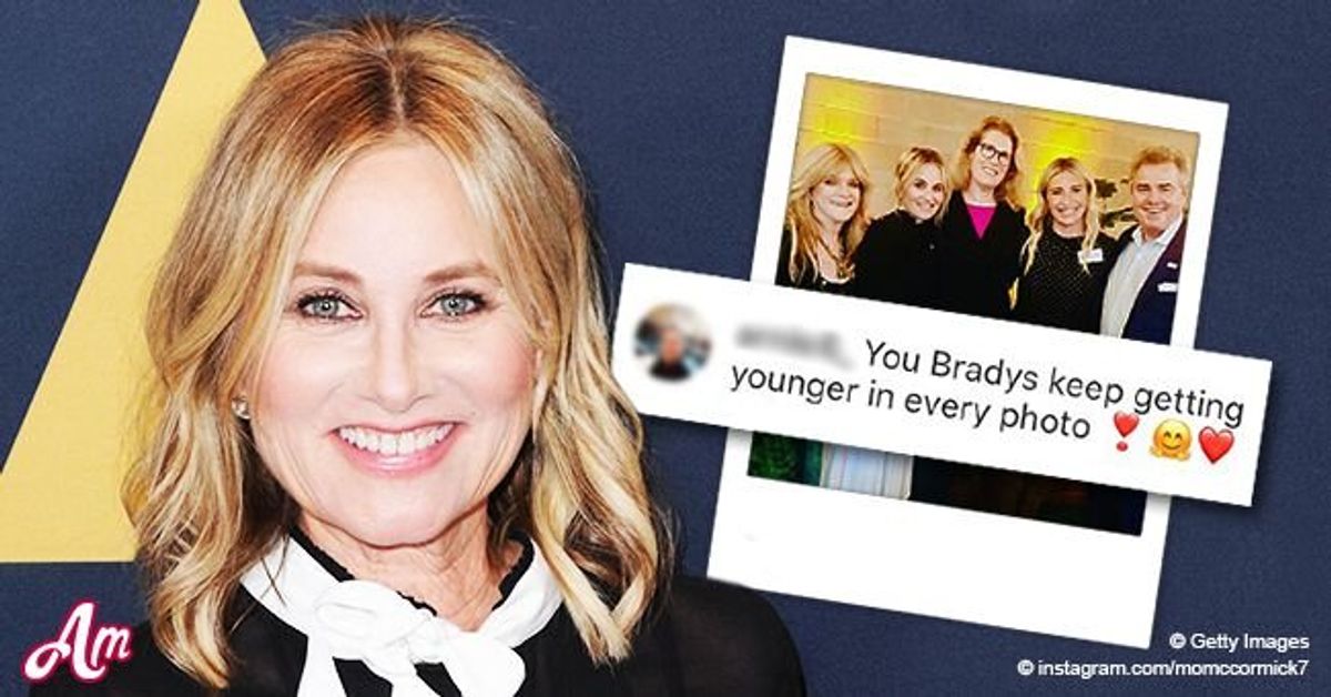 Maureen McCormick Poses with Her ‘Brady Bunch’ Co-Stars, and Fans ...