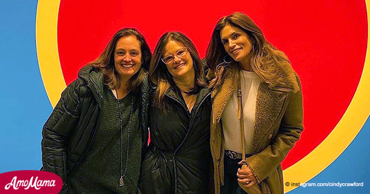 Cindy Crawford Shares Rare Photo with Her Sisters and Fans Love It