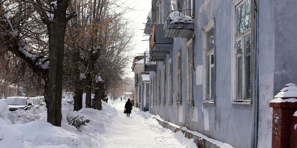 I Gave My Late Husband’s Jacket to a Freezing Veteran — A Week Later, I ...