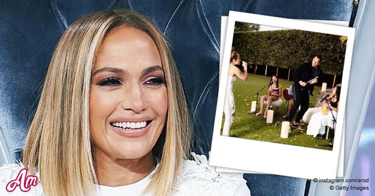 Jennifer Lopez Sings and Dances with A-Rod and Daughters in Their ...