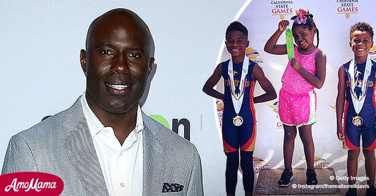 NFL Hall of Famer Terrell Davis Is a Proud Father of Three Kids He ...