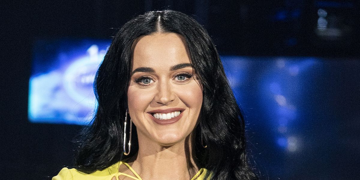 Katy Perry Steps Out at Lauren Sanchez's Bachelorette Party, Stirring ...