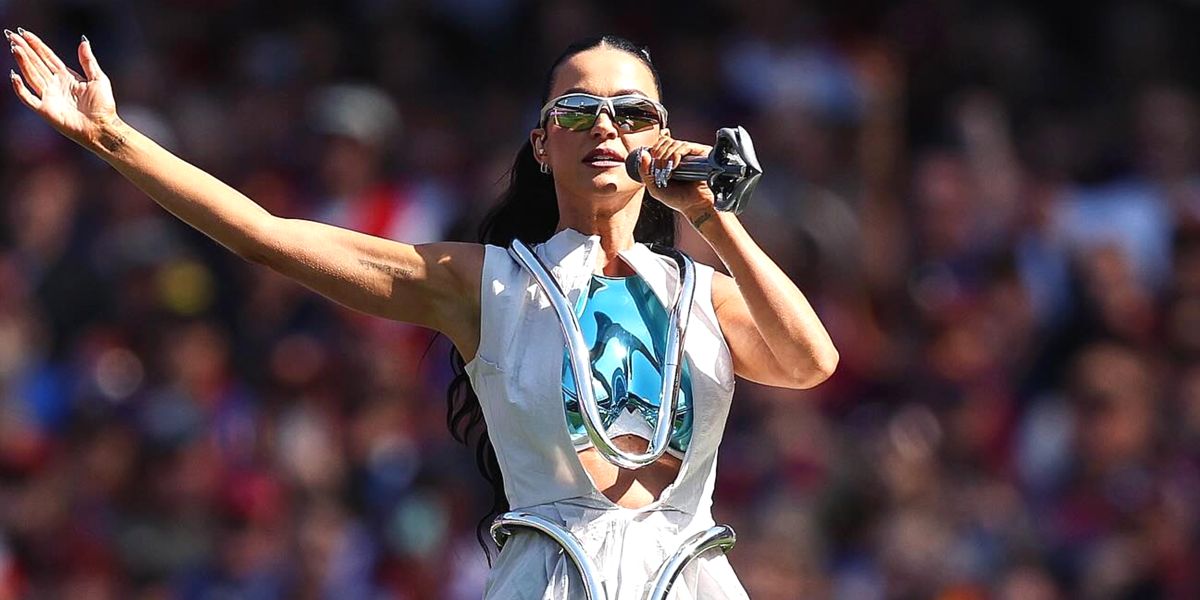 'This Is Embarrassing': Viewers React to Katy Perry's Performance at ...
