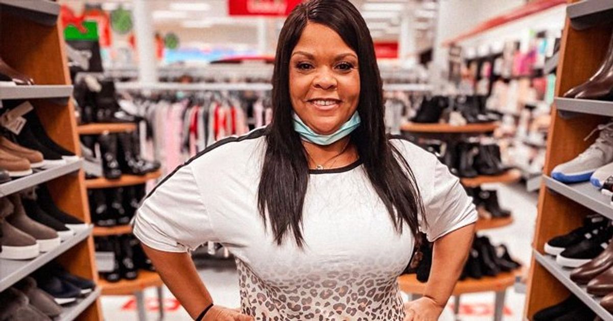 Tamela Mann Flaunts Slimmer Hourglass Figure in Tight Black Velour ...