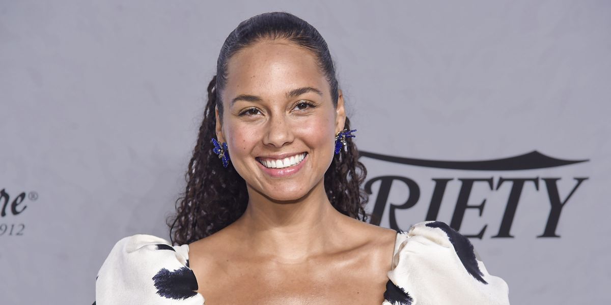 Alicia Keys Melts Hearts in Tender 'Mom-Son' Moment With 14-Year-Old ...
